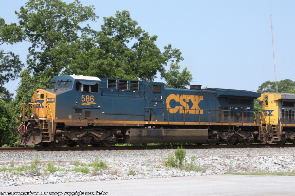 CSX 586